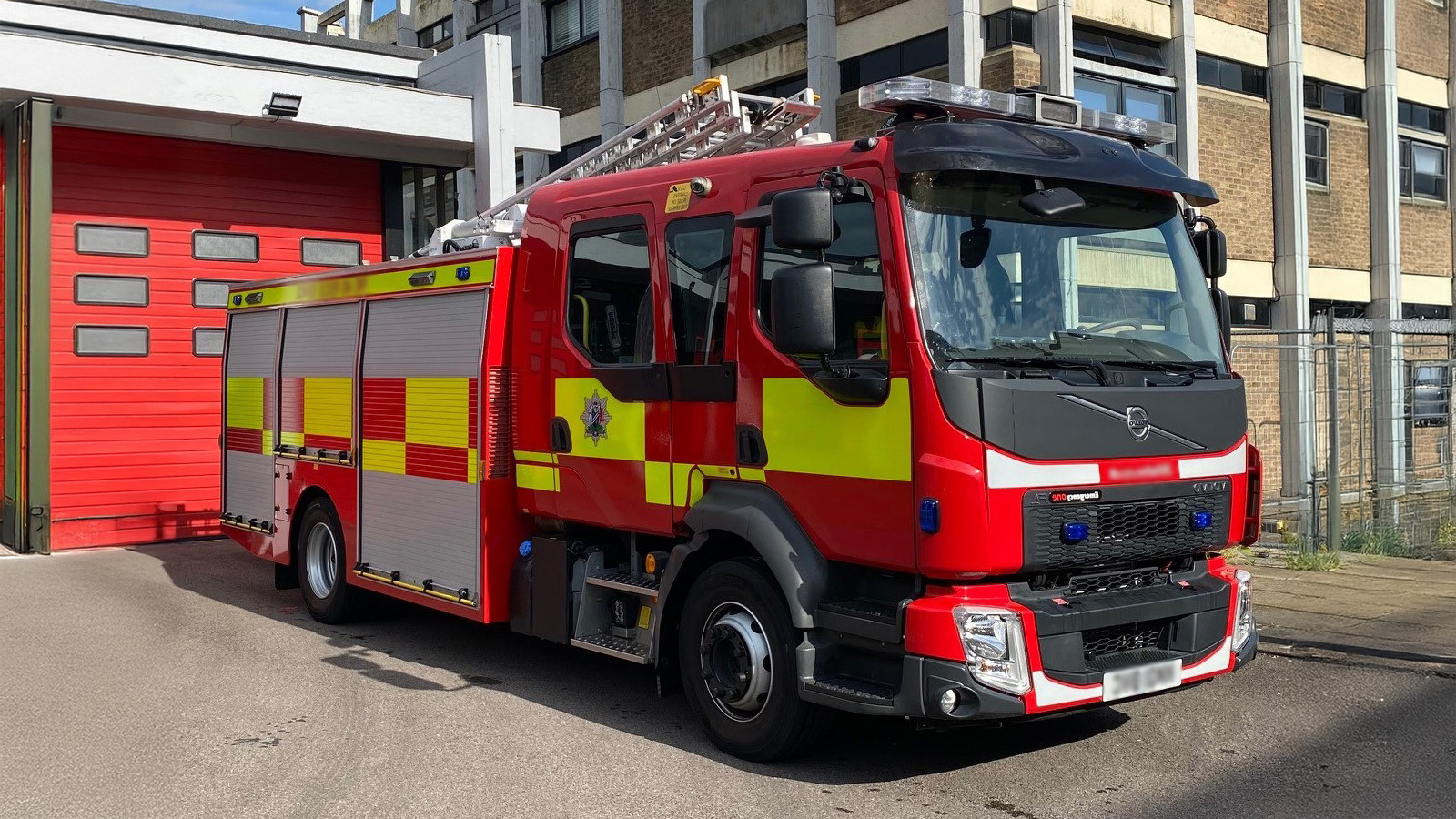 Hydrogen fire engine and ambulance to be trialled in Oxfordshire with ...