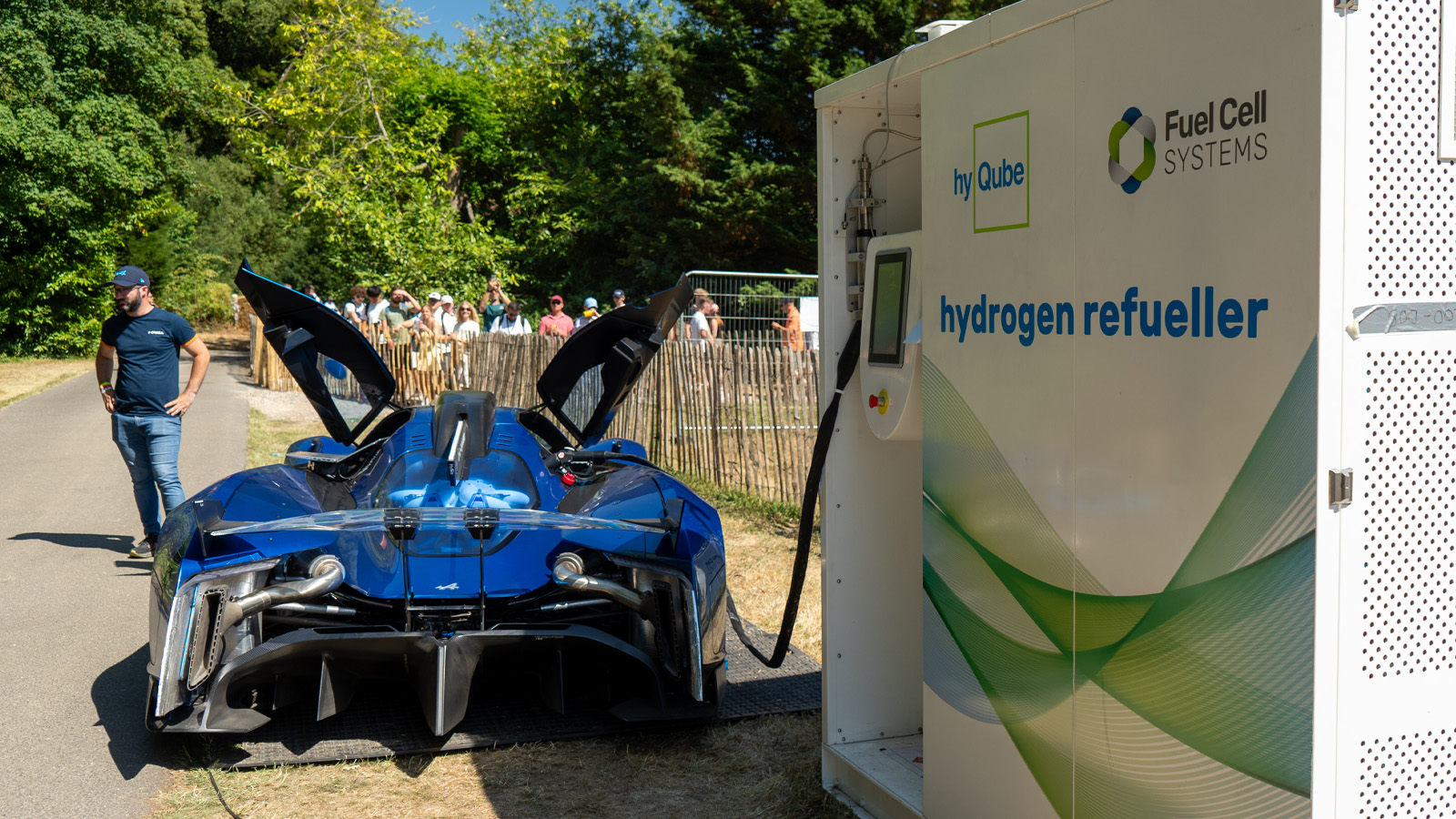 Behind the scenes: Refuelling Alpine’s hydrogen car at Goodwood ...