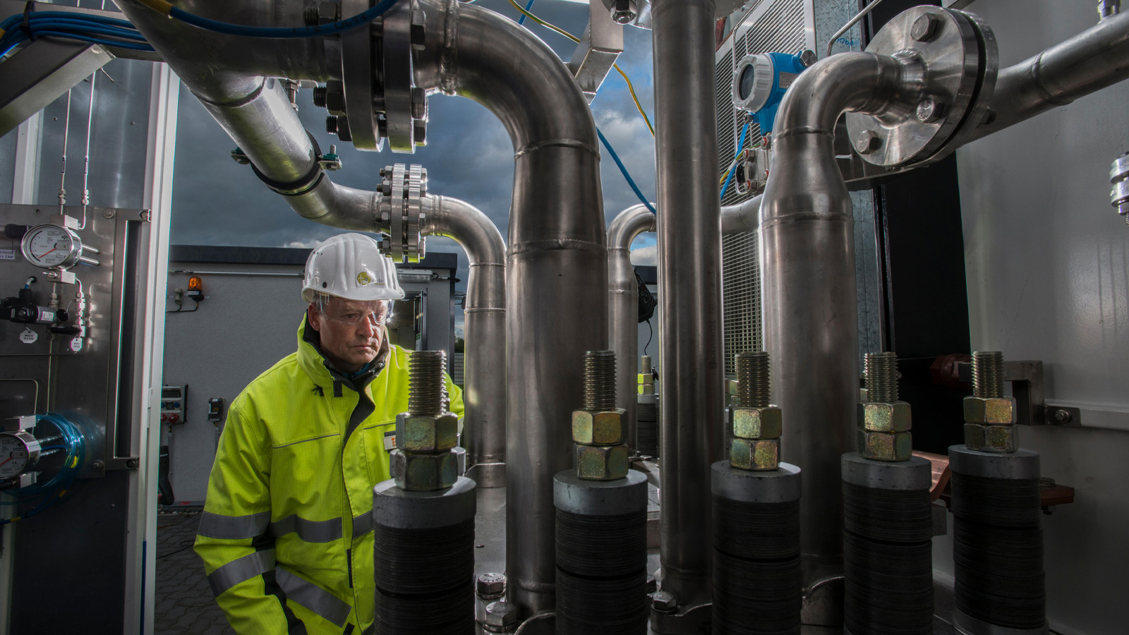 Inside an electrolyser stack: four materials battles shaping green ...