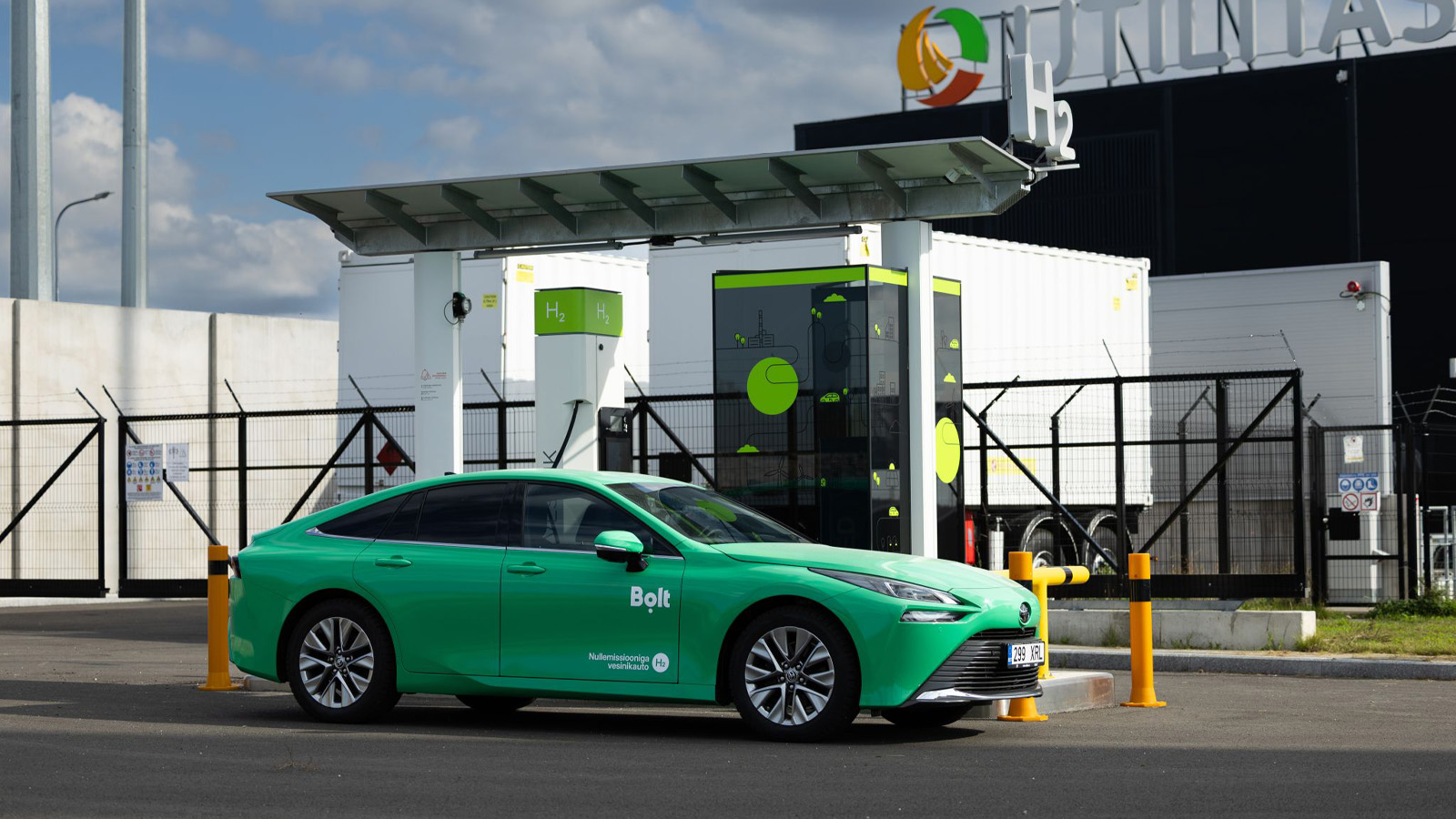 Tallinn launches Baltics’ first green hydrogen cars with Bolt rides ...